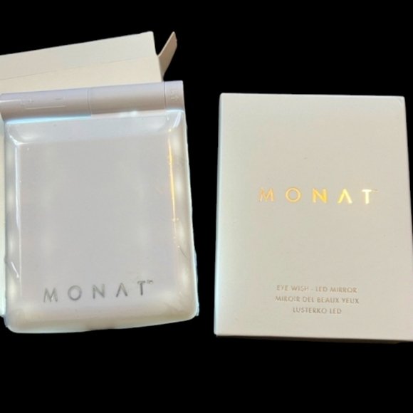 MONAT GLOBAL | Accessories | New Monat Eye Wish Led Mirror | Poshmark